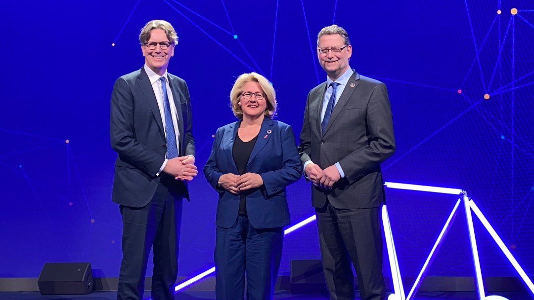 Starting signal for the digital.global network | KfW Development Bank